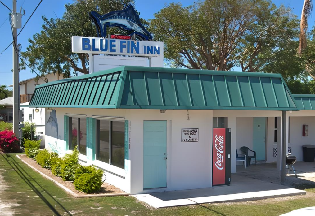 Key Lantern & Blue Fin Inn
